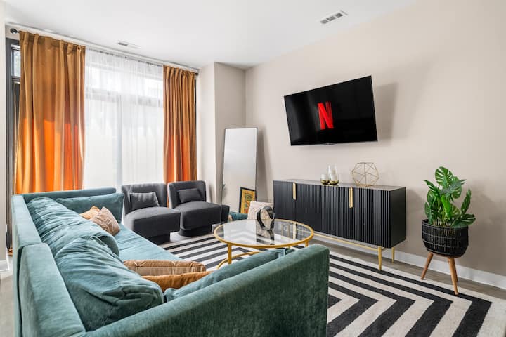 Spacious 3 Bedroom Apt Near Downtown - New City - Chicago