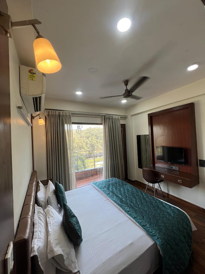 Chef & Kitchen Access - 諾伊達