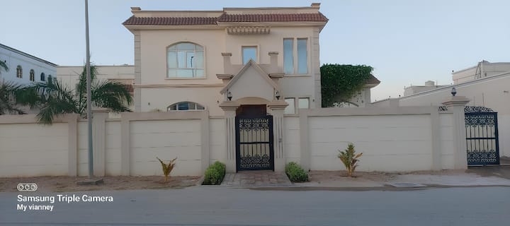 4 Bhk Luxury House - Salalah