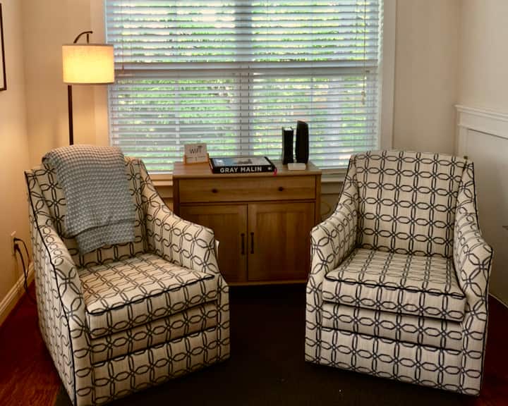 Charming Stay, Prime Location! - Davidson, NC