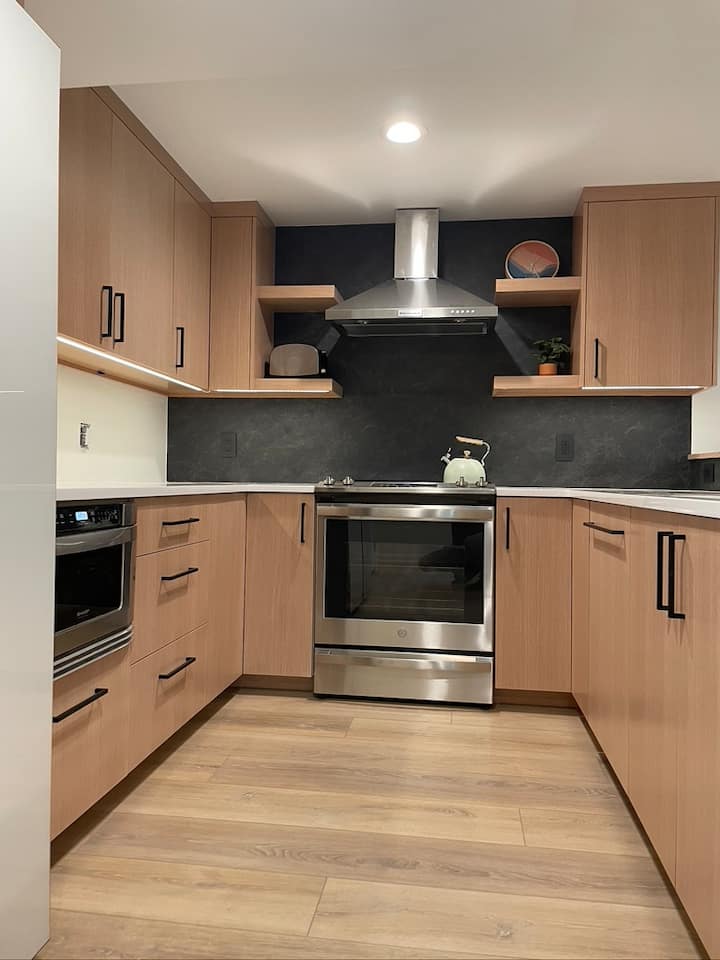 Large One Bedroom Apartment - Omaha, NE