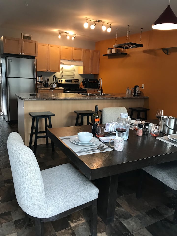 Spacious Luxury Townhouse - Yukon