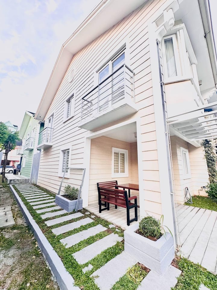 Pontefino Prime 0716 Corner Unit - Batangas