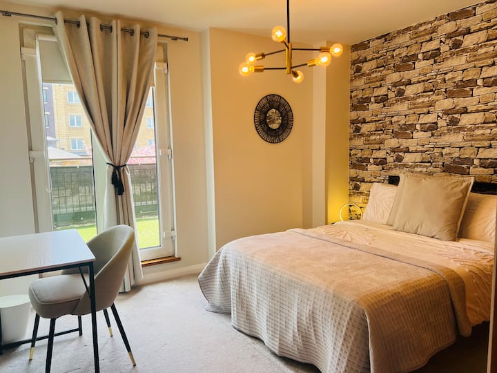 Superb En-suite Room In Leith - Edinburgh