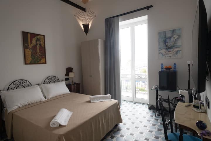 Itaca Porto Loft& Rooms  Camera Acqua - Milazzo