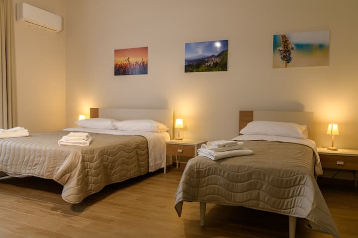Camera Tripla In Beehappy B&b - Zafferana Etnea