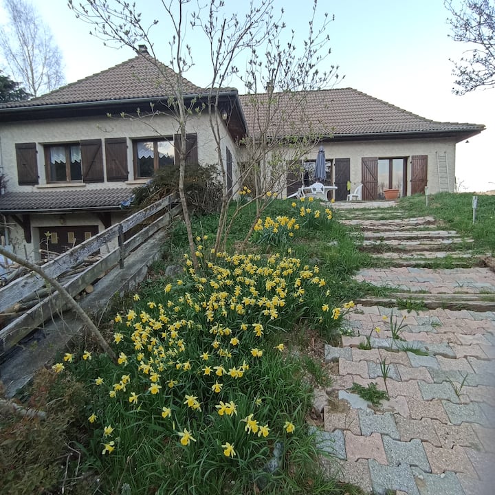 Jolie Maison De Campagne - La Mure