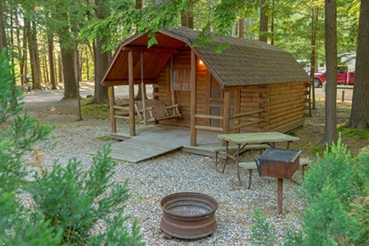Rustic Cabin One Room - Old Orchard Beach, ME