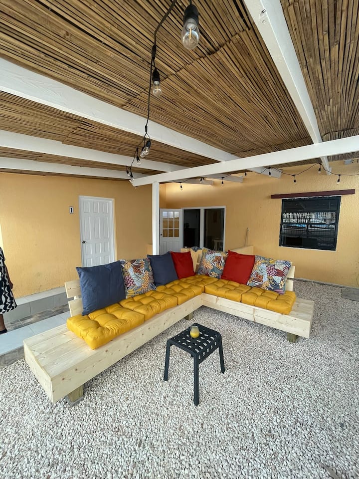 Kas Di Monte Bello - Curaçao