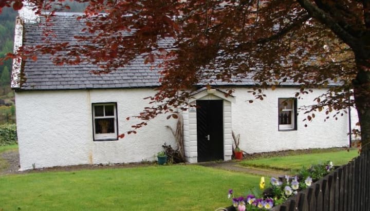 Ivy Cottage On The Lake - Loch Oich