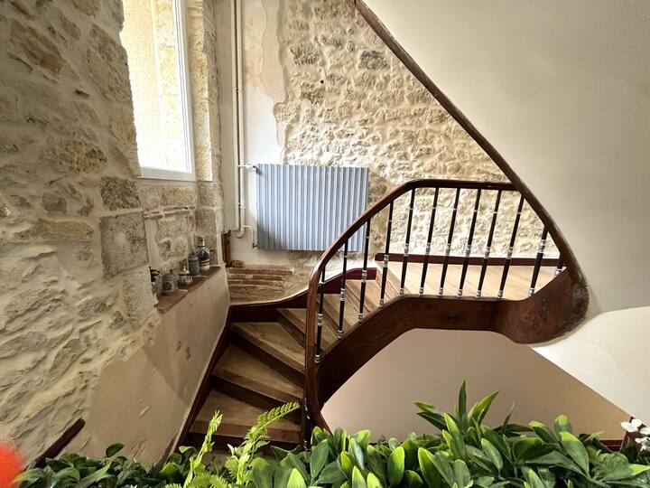 Maison Des Mousquetaires - 꽁동