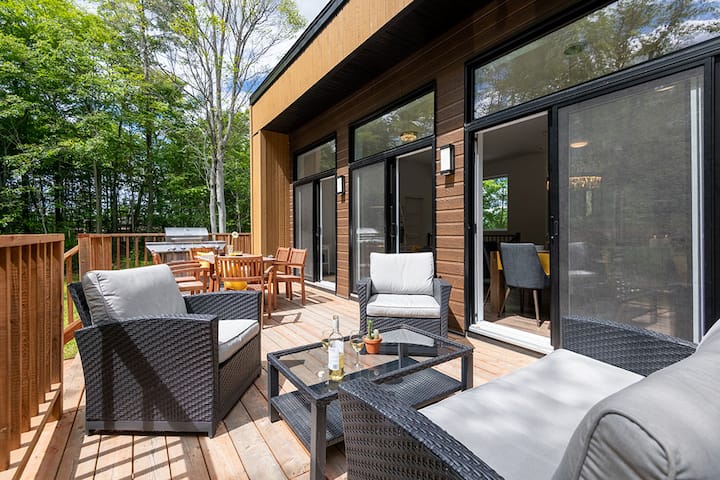 Amber Chalet Retreat With Spa & Fireplace - Mont-Tremblant