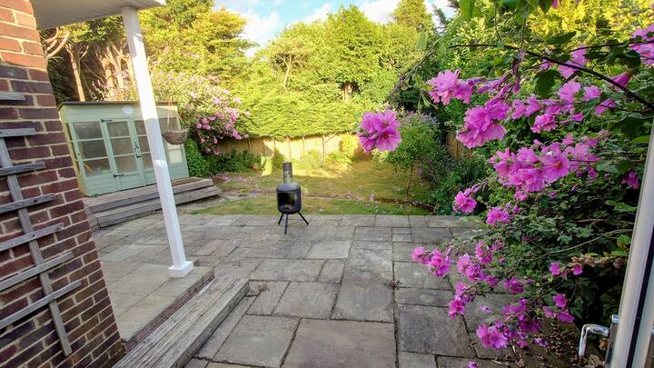 Quiet Home With Beautiful Garden - Hove