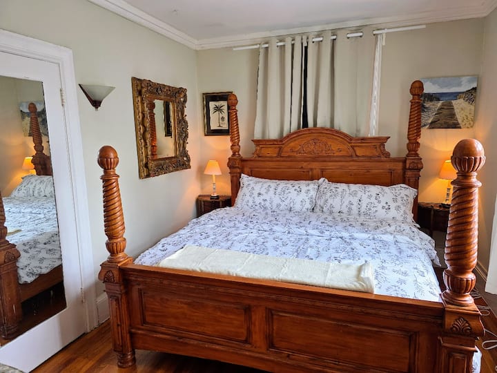 Refined, Classic Berkeley 1br On College Avenue - Berkeley