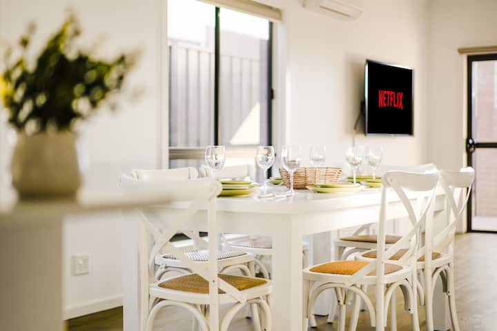 Seednest | Modern Family House - Melton