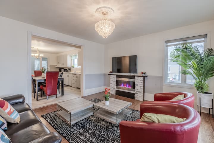 Apartment With 2 Bedrooms - Quebec City
