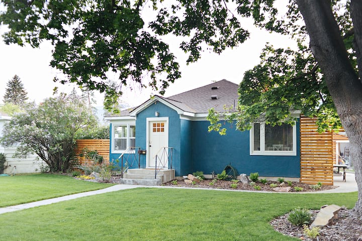 Cozy Blue Cottage In Town - Hamilton, MT