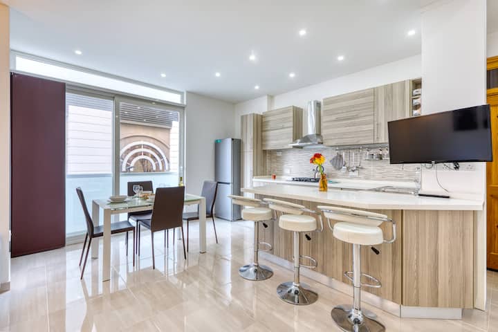 Beautiful 2bdr In Centersliema! - La Valette