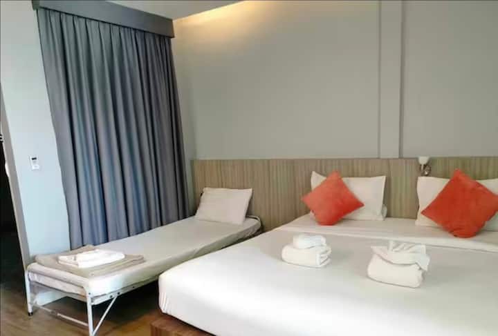 Phi Phi Ur Resort Tripple&breakfast  3 - Ko Phi Phi Don