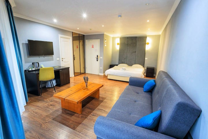 Hotel The Embassy Nord - Bucharest