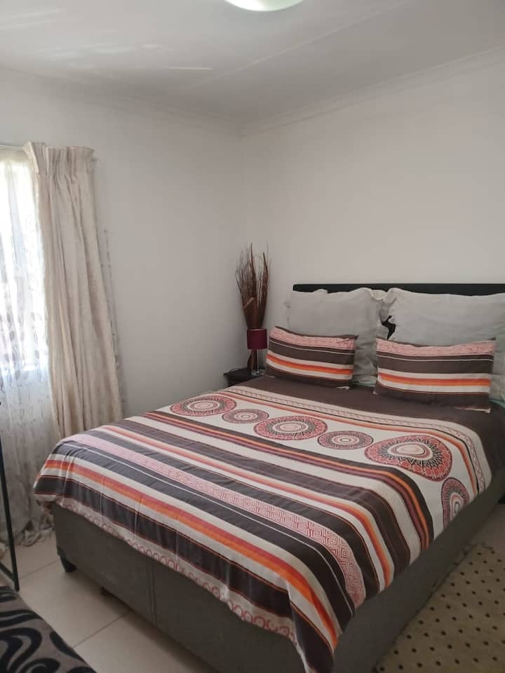 2 Bedroom In An Apartment Flats - Kempton Park