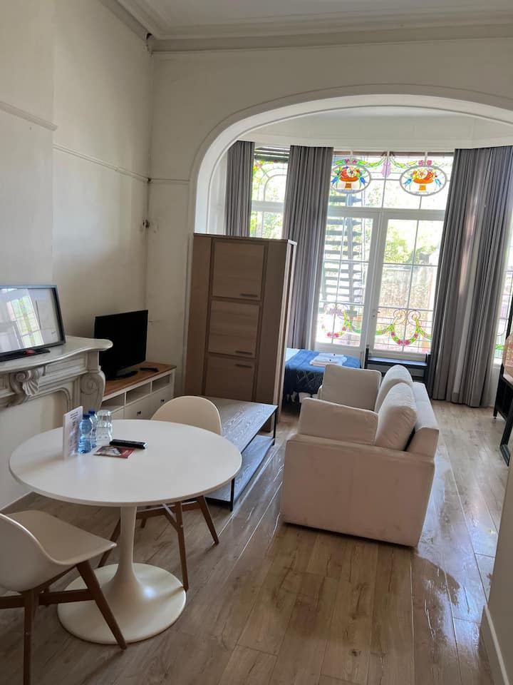 Fully Equipped Studio With Garden View - Bruges