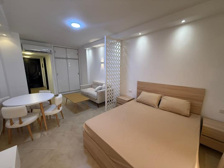 Bright And Calm Stylish Studio - Hurghada
