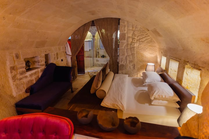 Asuwari Cave Suites Quuen Suite Hamamlı Oda - Ürgüp