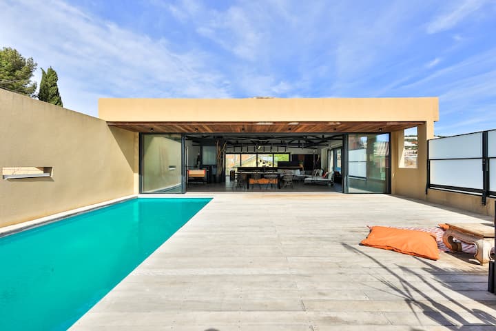 Magnifique Loft Avec Piscine Sur Rooftop, 12 Pers - Bandol