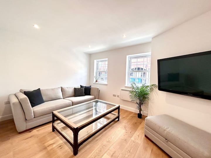 Gated Gf Apartment Southampton - Southampton
