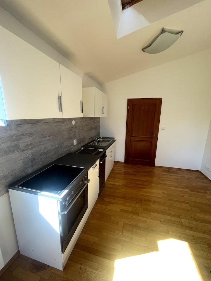 Bedroom For 2 Person In Prague 5 - Praga