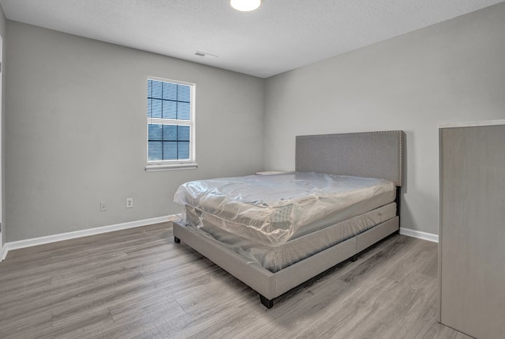 Two Bedroom Townhome Near Hospital, Ecu - Greenville, NC