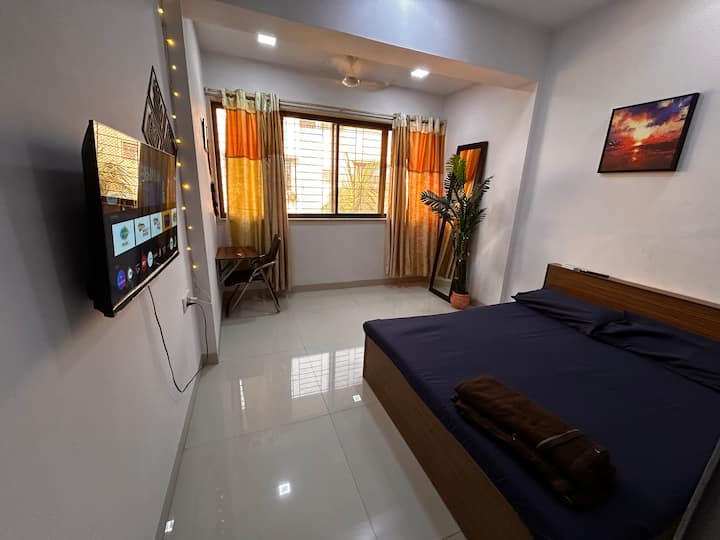 Room Near Beach Versova - Mumbai