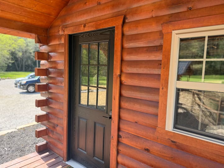 Hunters Rock Retreat Camp Cabin - Hocking Hills State Park, OH