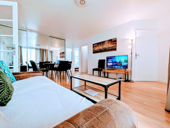 Spacious Apart With Parking Near Paris - Saint-Germain-en-Laye
