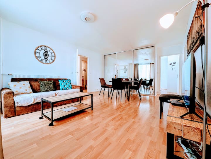 Spacious Apart With Parking Near Paris - Saint-Germain-en-Laye
