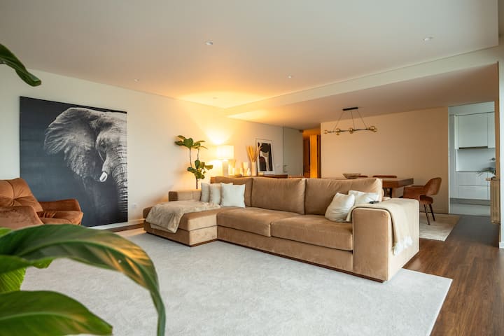 T3 Espaçoso No Centro Da Maia Com Varandas - Maia