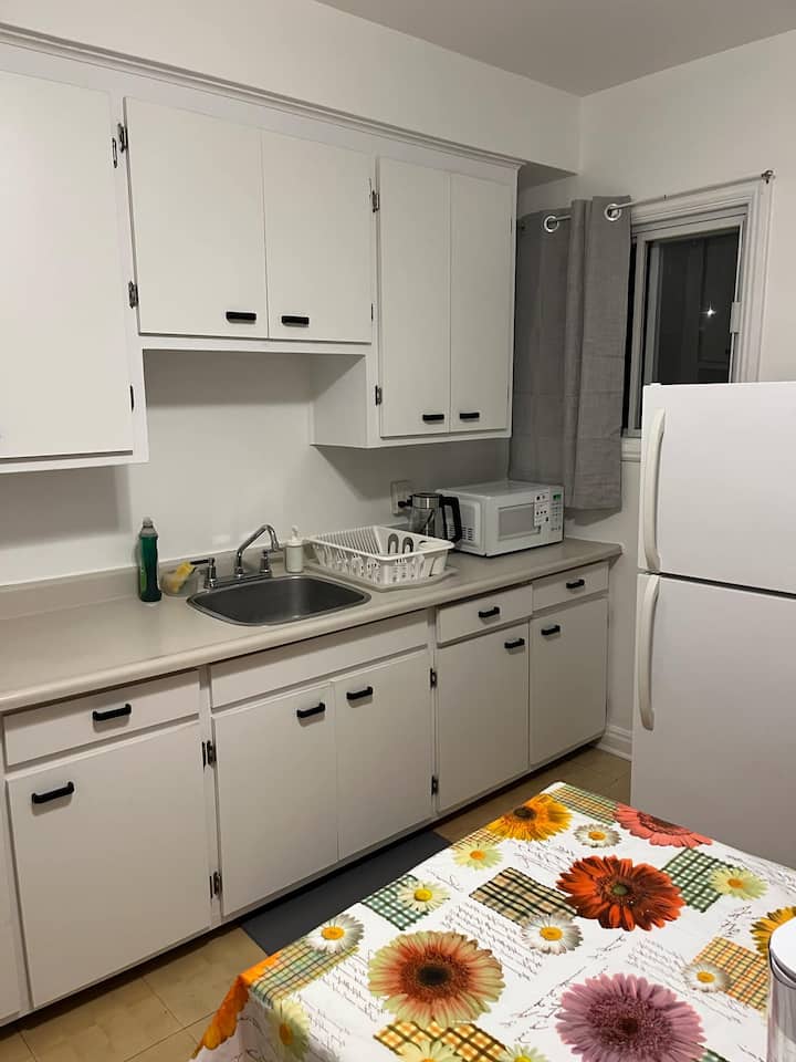 *Winter Promo* Cozy 1-bed Montreal - Walk To Metro - モントリオール