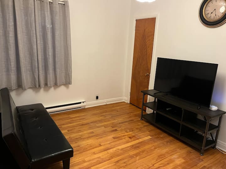 Summer Ac: Cozy 1-bed Montreal • Walk To Metro - Montreal