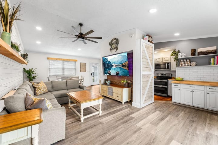 Biscayne Bungalow– Coastal Charm Near The Beach - Ocean City, MD