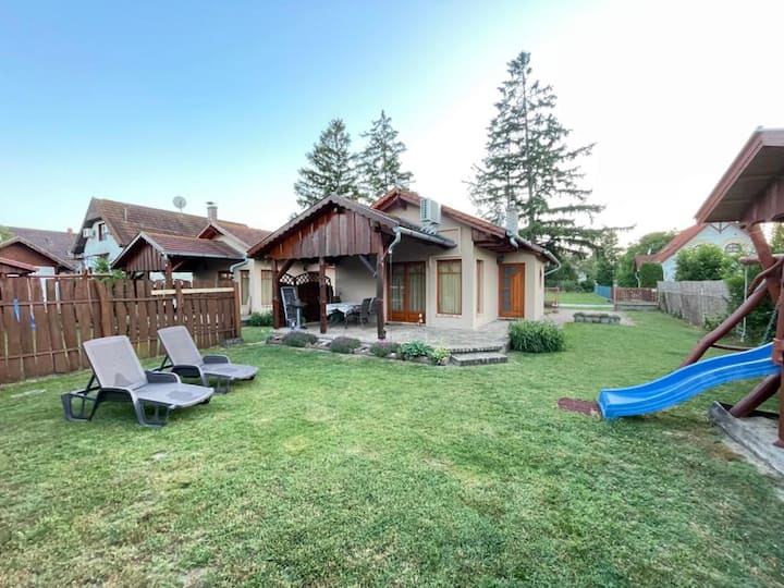 Tölgyfa Apartman - Plattensee