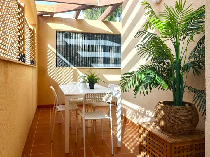 Aguadulce Suites Con Terraza Y Piscina - Almería