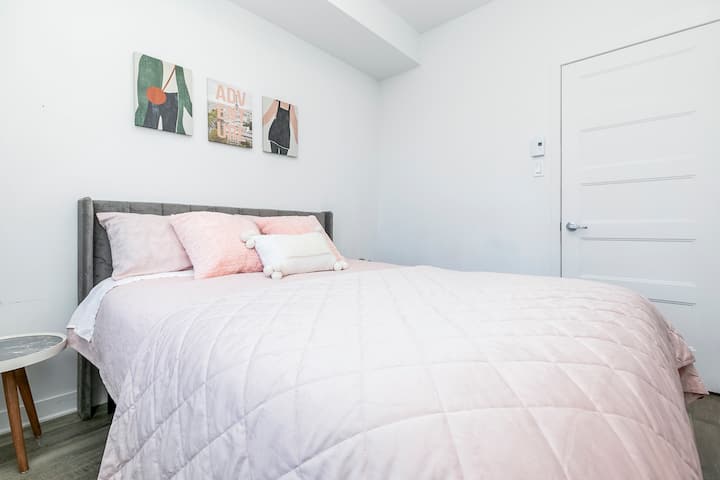 Brightly 3bdr Townhouse 15mins To Dt Montreal - Boucherville
