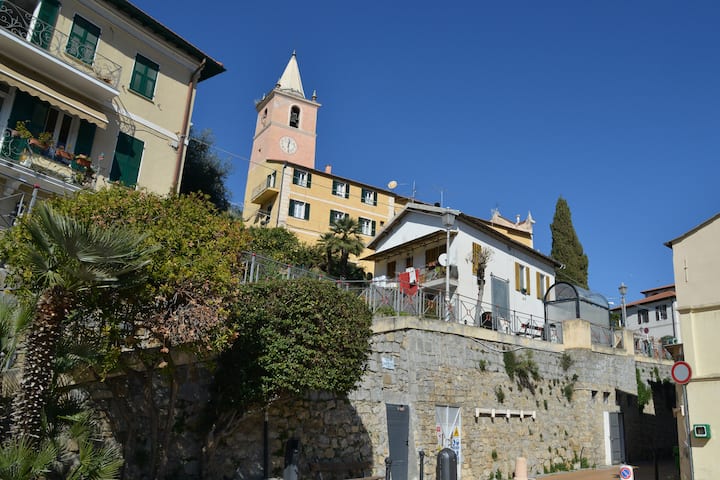 Nick House - Bordighera