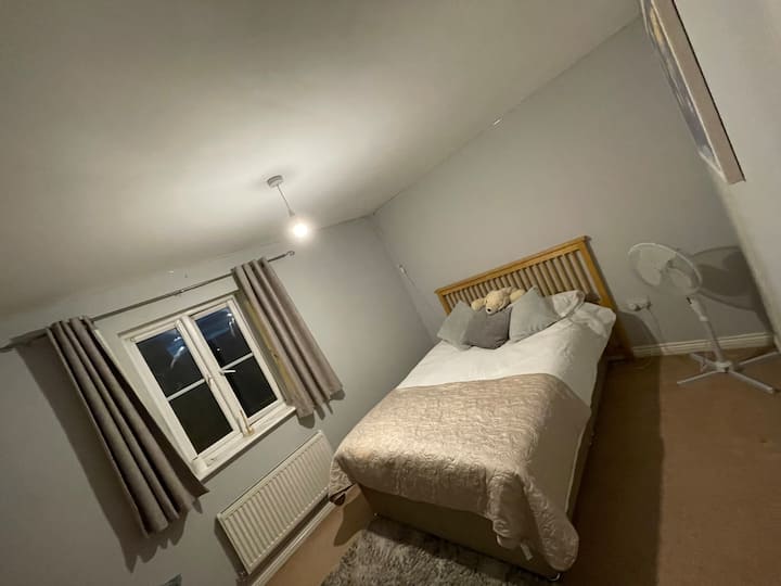 Room Available In A Clean Home. - イギリス バーフォード