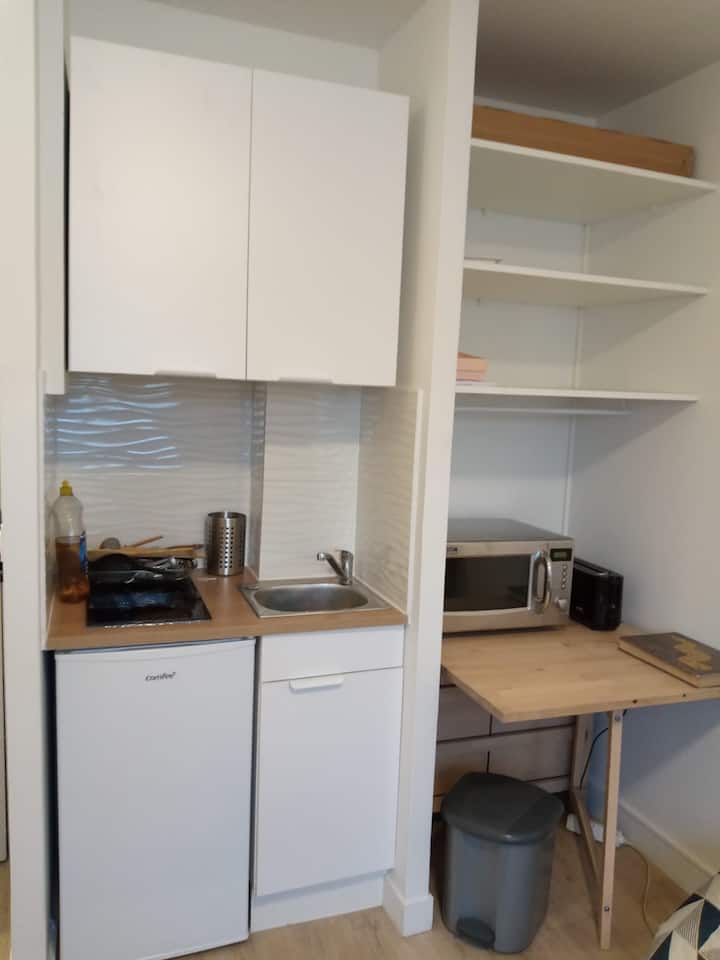 Studio Meublée,calme Avec Wifi - Paris