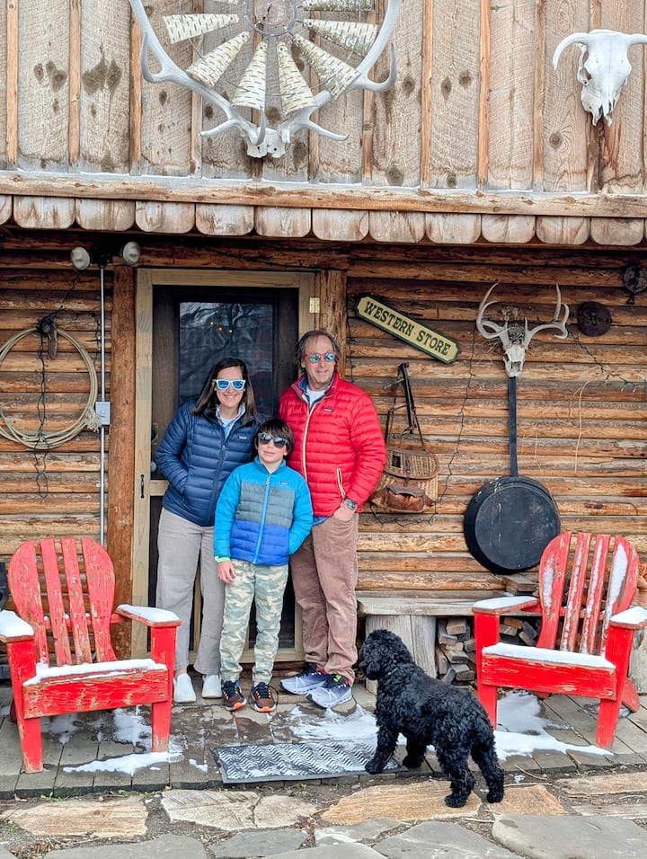 Cabin & Airstream On The Creek | In-town Oasis - Livingston, MT