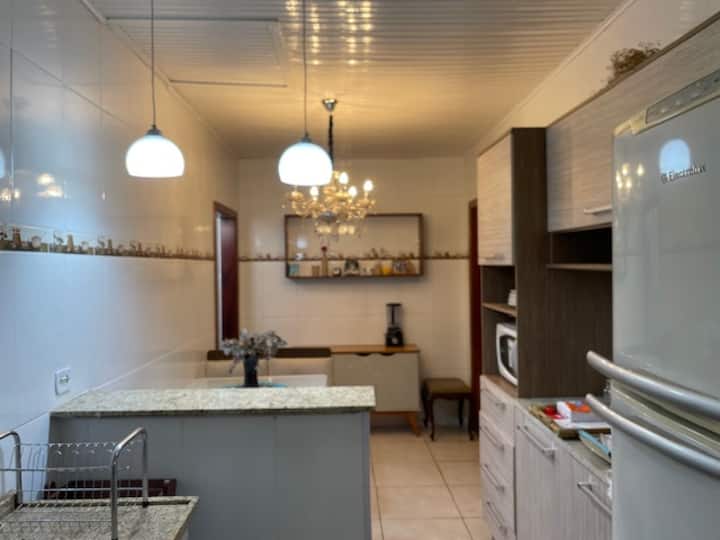 Chalé 4 Pessoas + 2 Dormitórios - Campos do Jordão