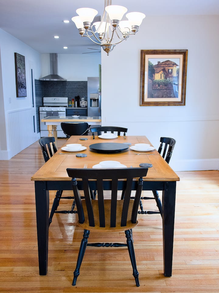 Bright & Spacious Boston - Dedham, MA