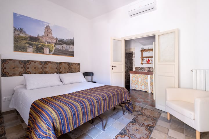 Casa Degli Avi Donna Maria,dimora Barocca A Modica - Modica